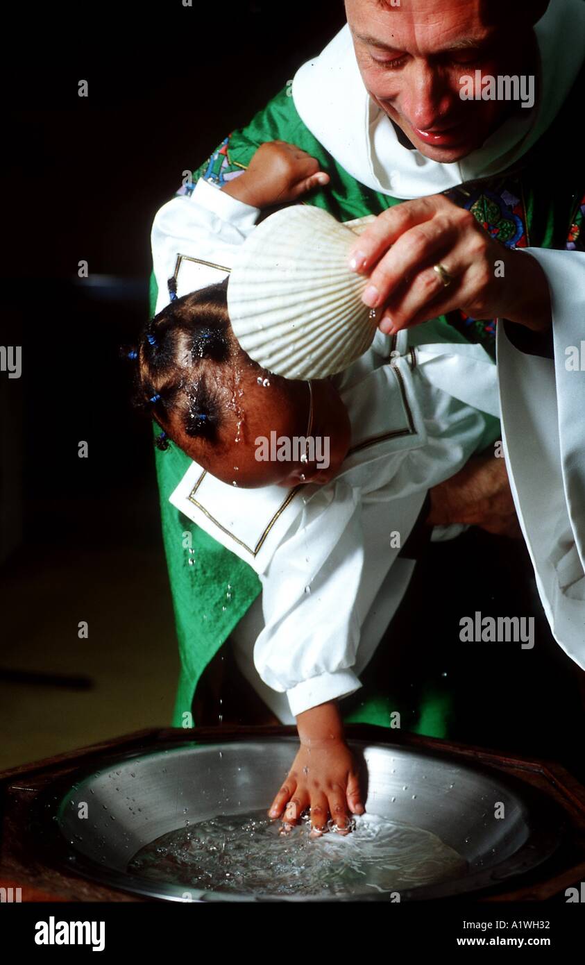 Baptism baby holy water hi-res stock photography and images - Alamy