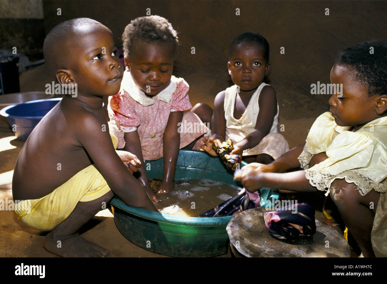 Zambia children water hi-res stock photography and images - Alamy