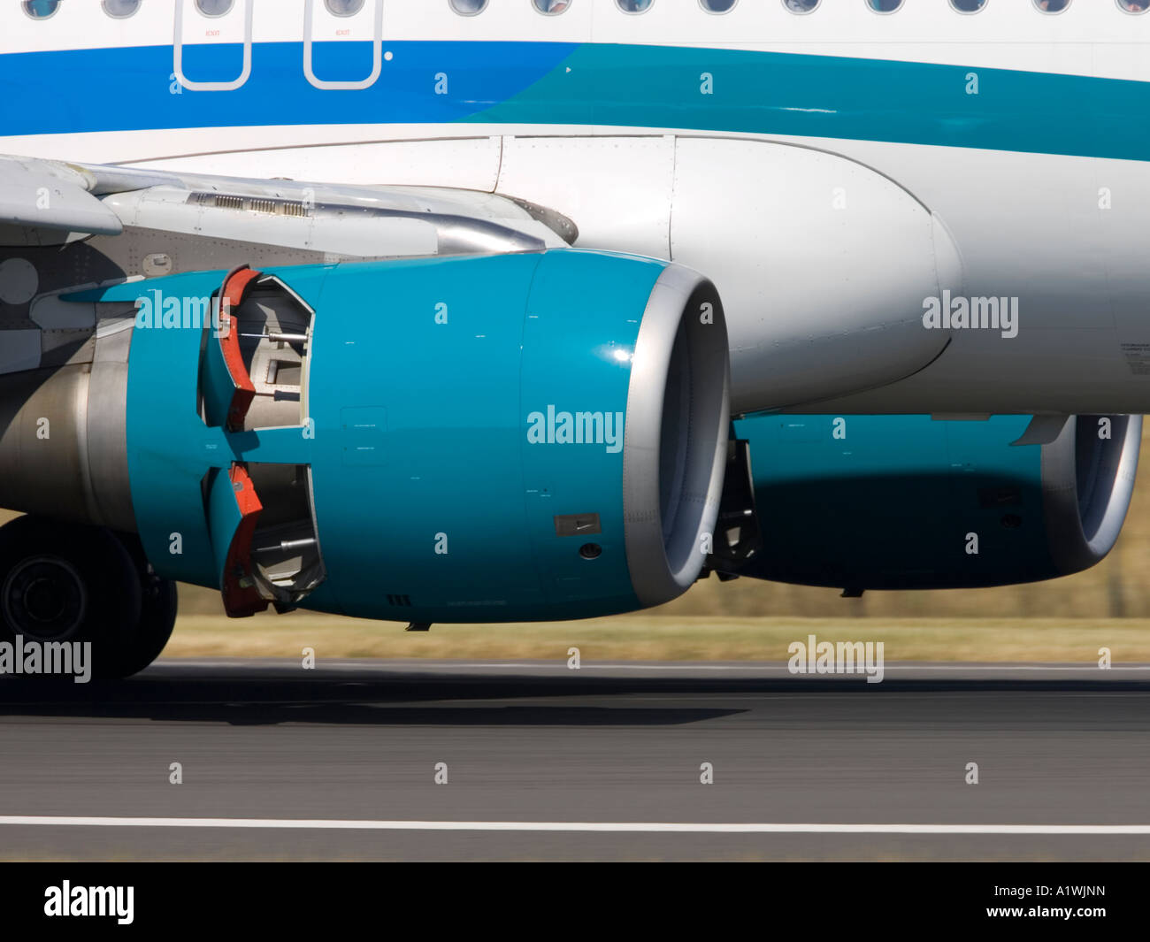Airbus engine reverse thrusts Stock Photo - Alamy