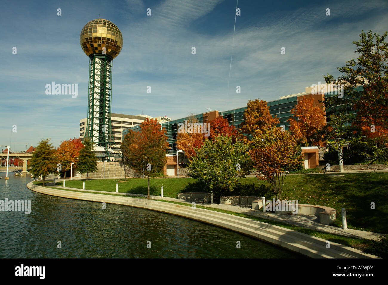 1982 worlds fair sunsphere hi-res stock photography and images - Alamy