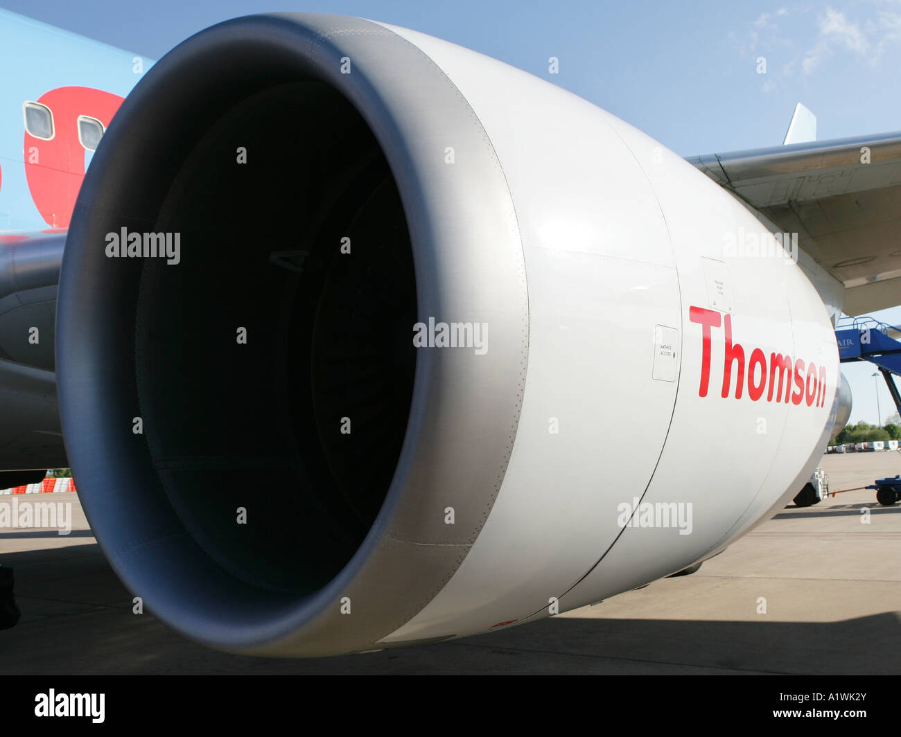 Thomsonfly Boeing 757 engine Stock Photo - Alamy