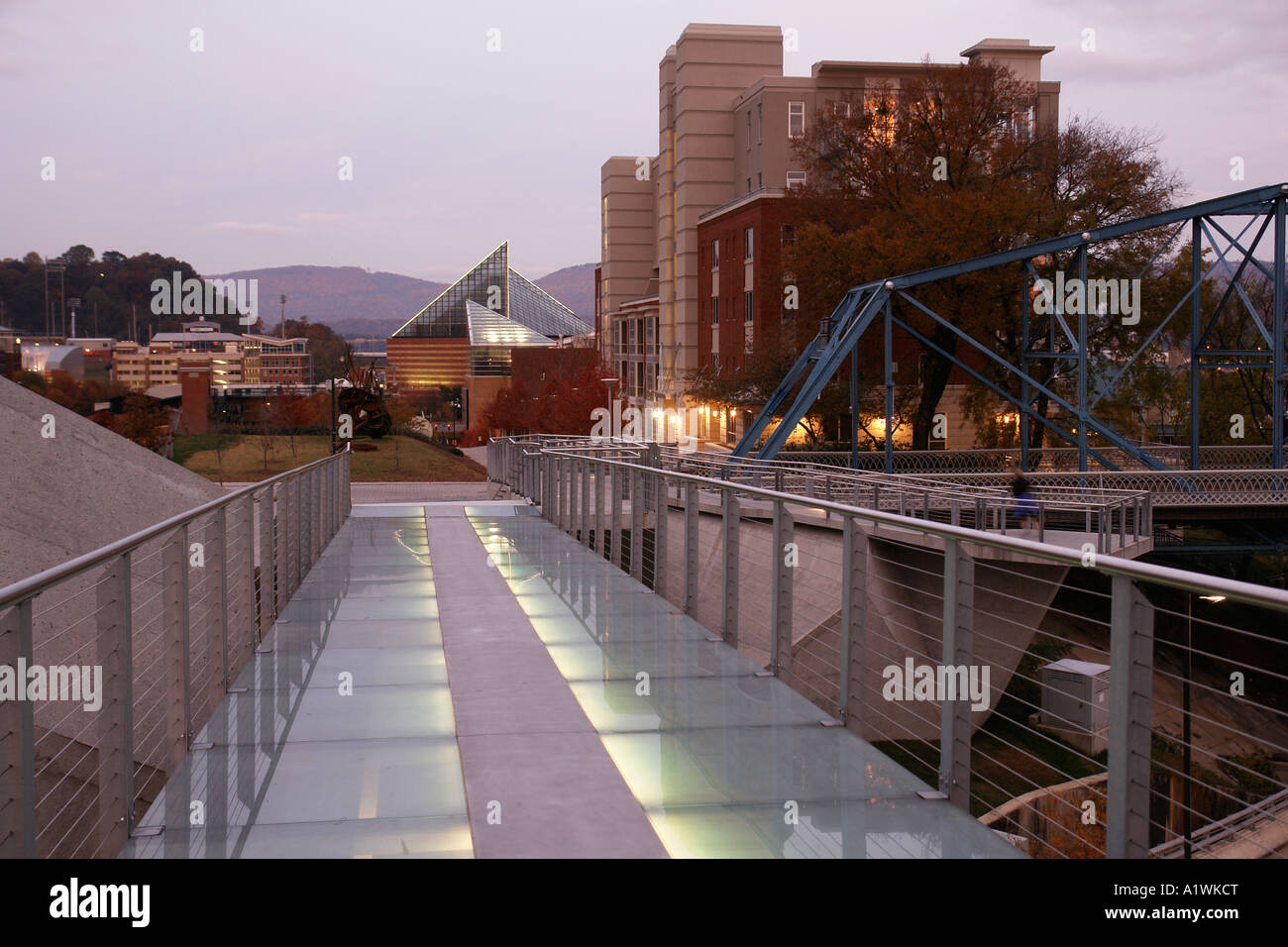 AJD54098, Chattanooga, TN, Tennessee, footbridge, evening Stock Photo ...