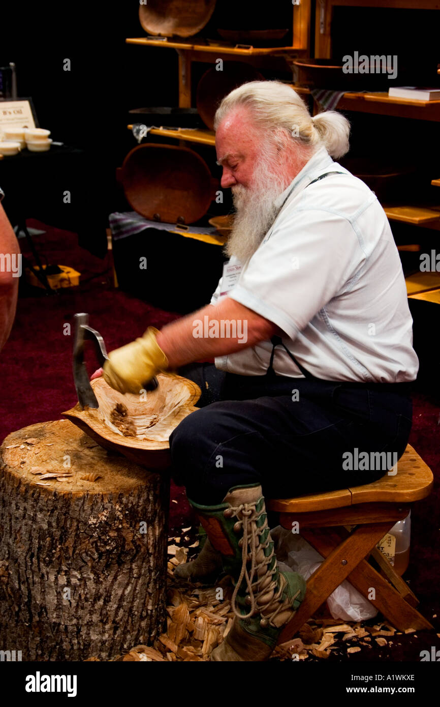 Hewing hi-res stock photography and images - Alamy