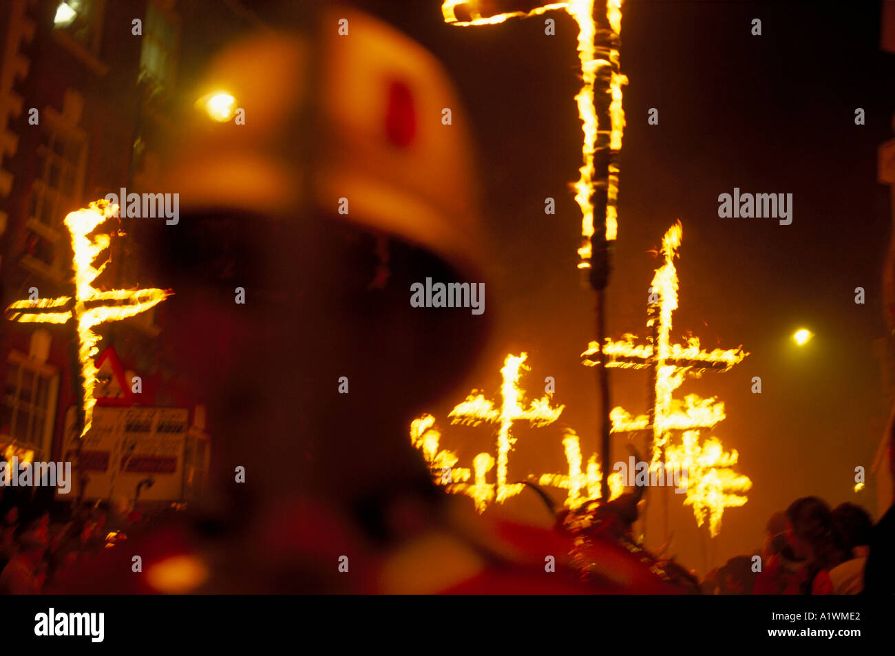 Burning cross hi-res stock photography and images - Alamy