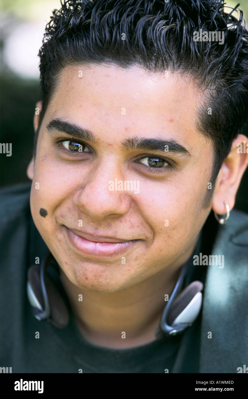 BRITISH ASIAN YOUNG TEENAGER AT WEST THAMES COLLEGE 2001 Stock Photo ...