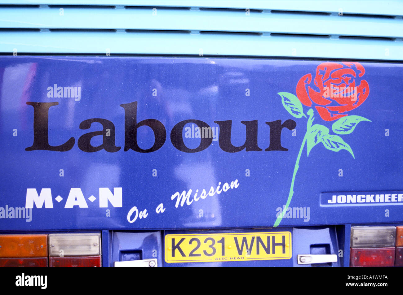 Labour party logo hi-res stock photography and images - Alamy