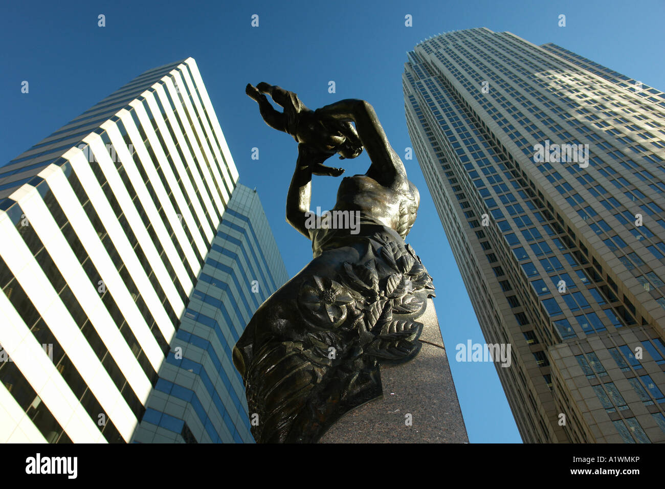 Charlotte nc high rise buildings hi-res stock photography and images ...