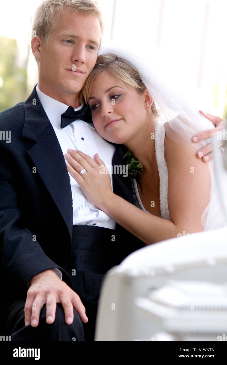 Bride and groom on horse and carriage ride Stock Photo - Alamy
