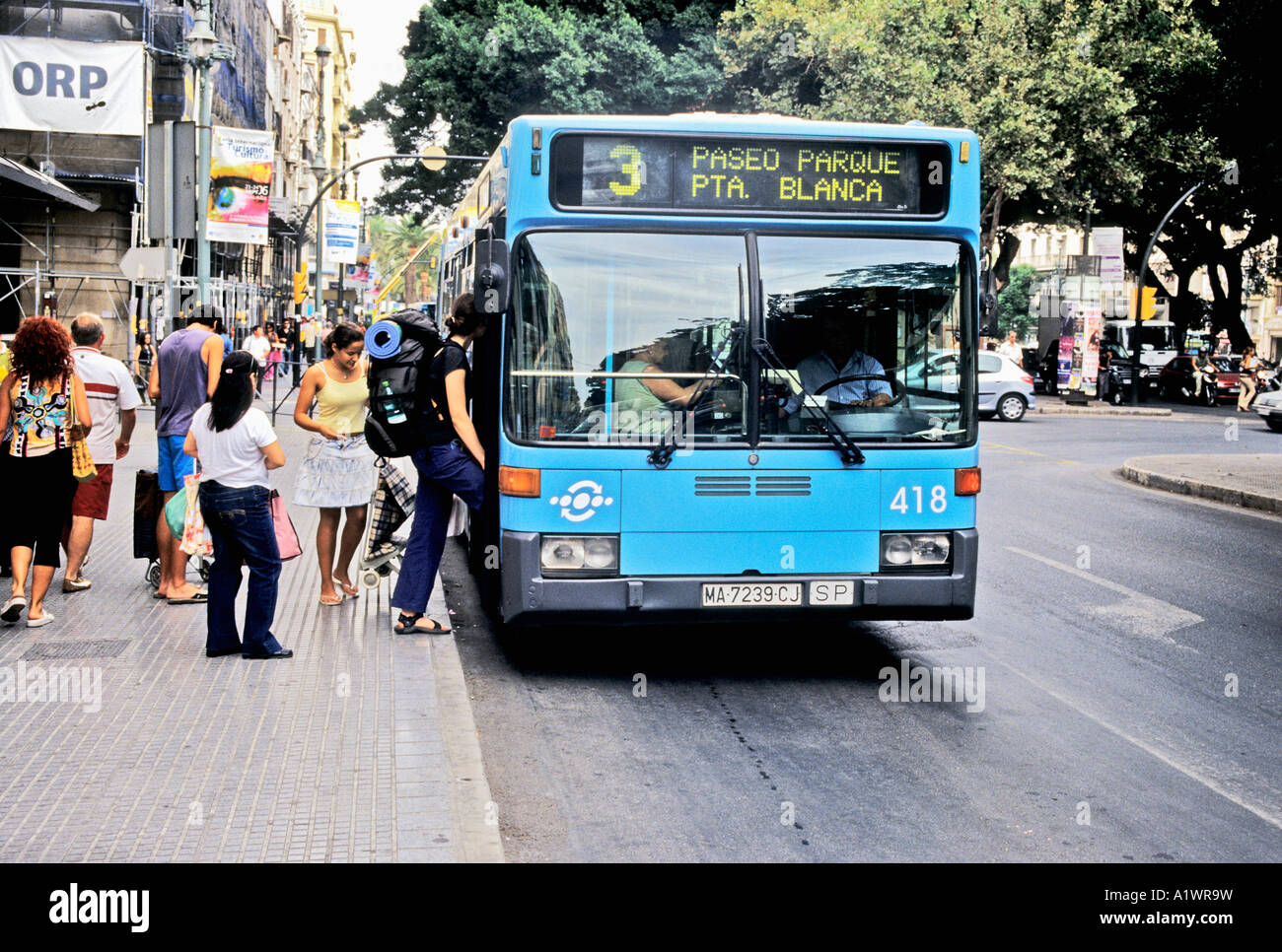 Passengers street bus spain hi-res stock photography and images - Alamy