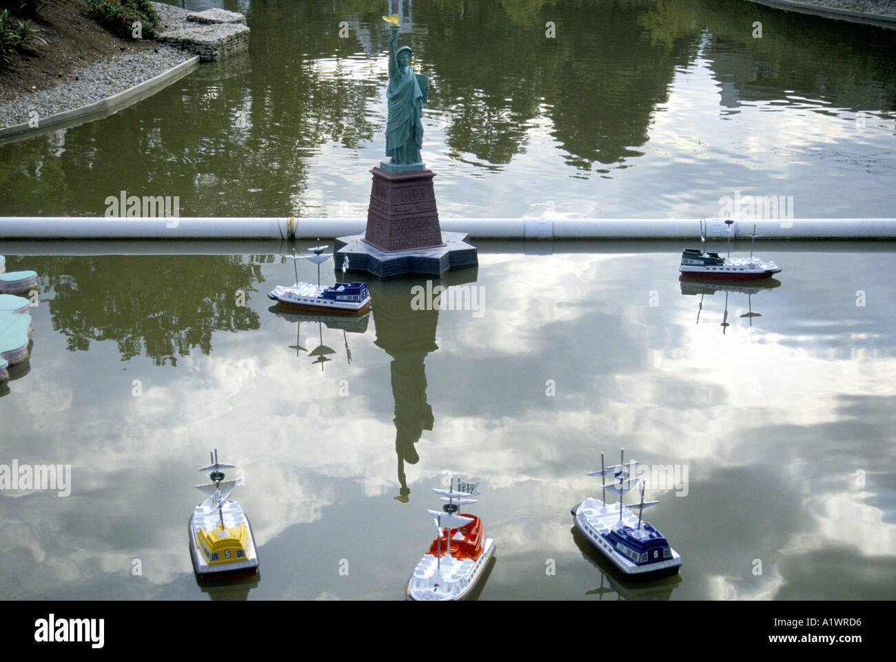 BOATING POND WITH PLASTIC MODEL REPRODUCTIONS OF CHRISTOPHER COLUMBUS S ...