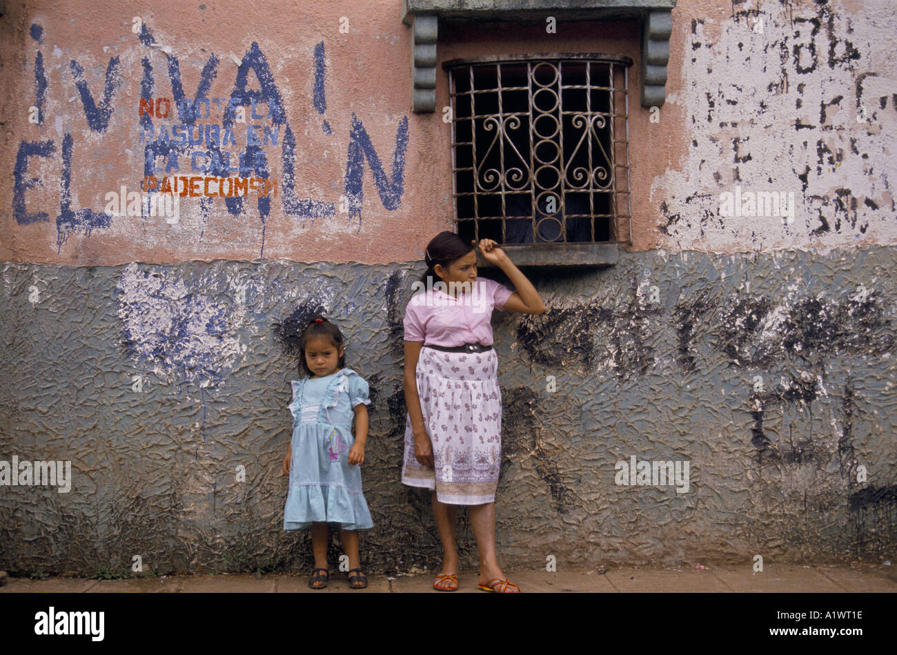 Fmln hi-res stock photography and images - Alamy