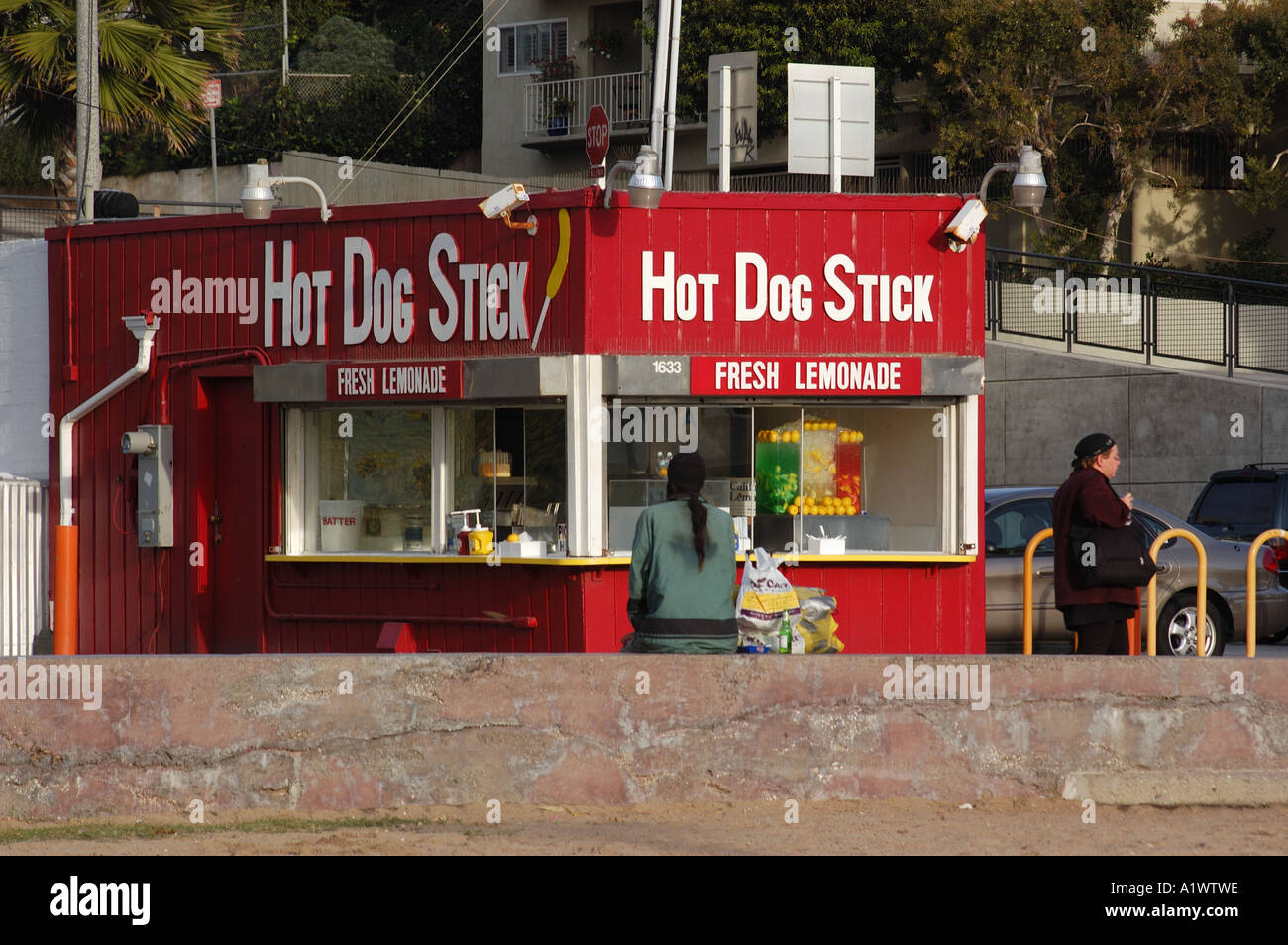 Hot Dog Stand Stock Photo - Alamy