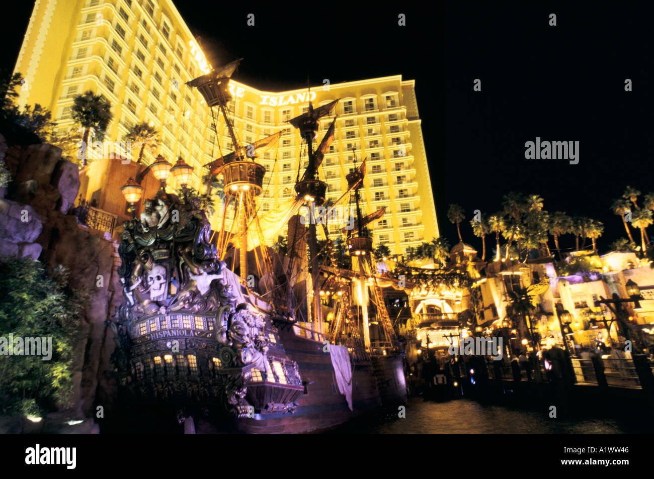 LAS VEGAS TREASURE ISLAND HOTEL NEVADA USA 1994 Stock Photo - Alamy