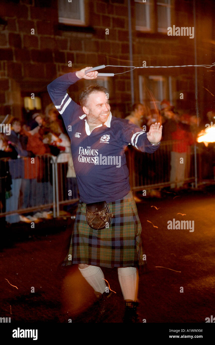 Stonehaven Fireball fire Ceremony, Stonehaven High Street. Hogmanay ...