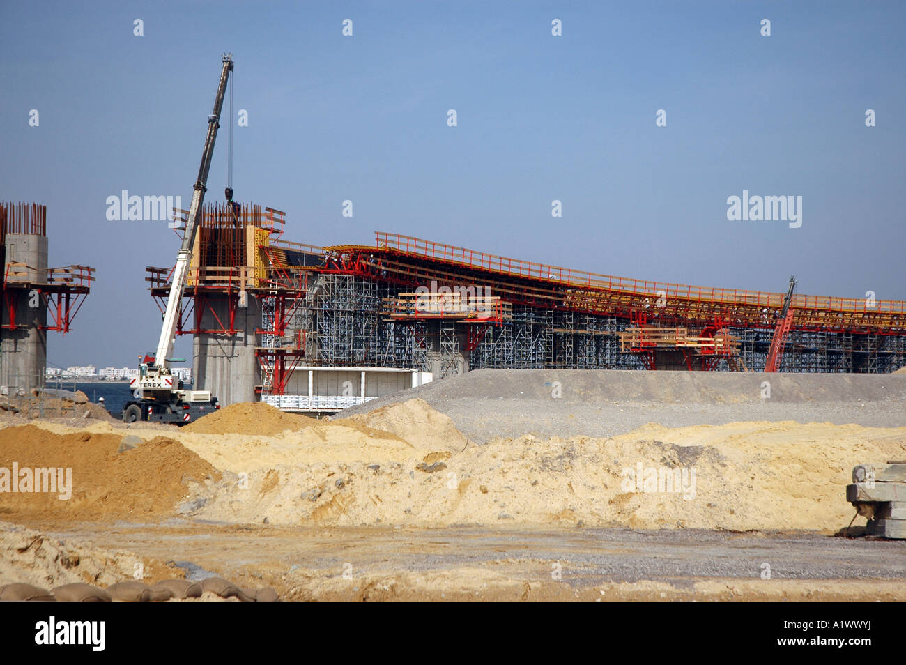 Bridge building in Tunis, capital of Tunisia Stock Photo - Alamy