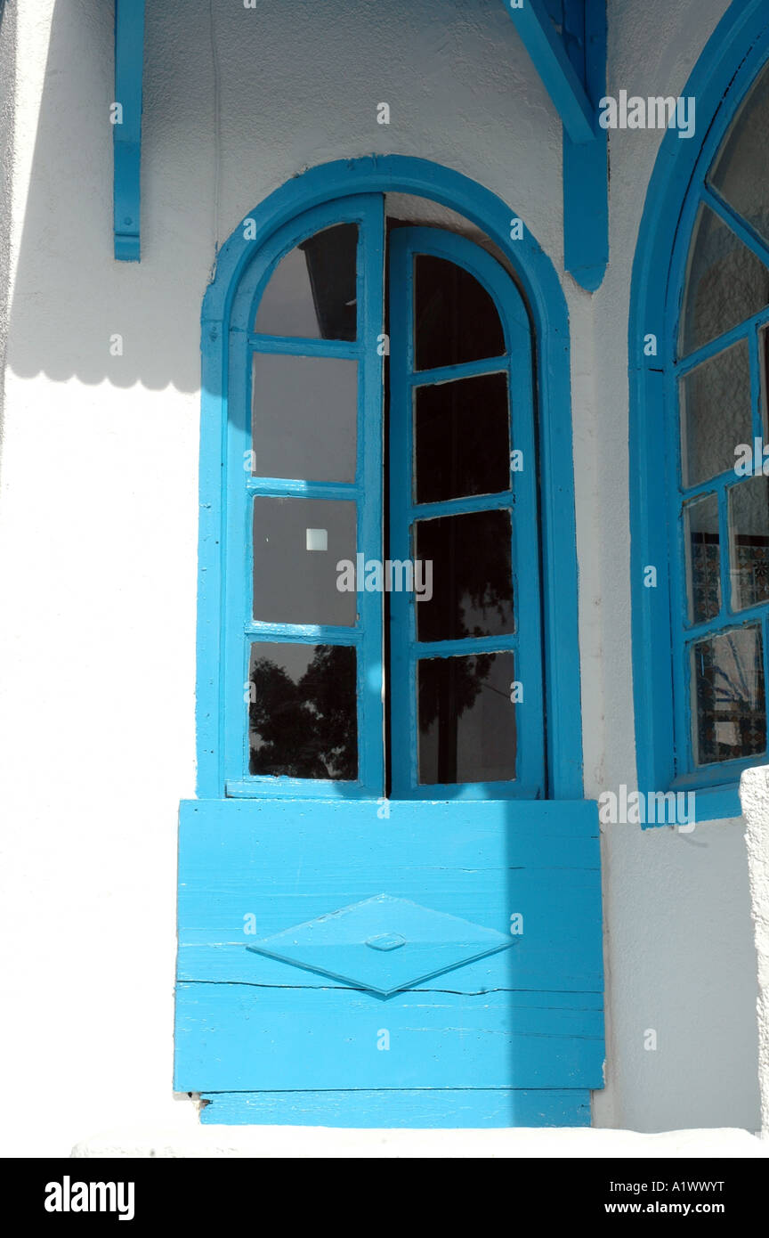 Blue window frames in Sidi Bou Said, Tunisia Stock Photo - Alamy