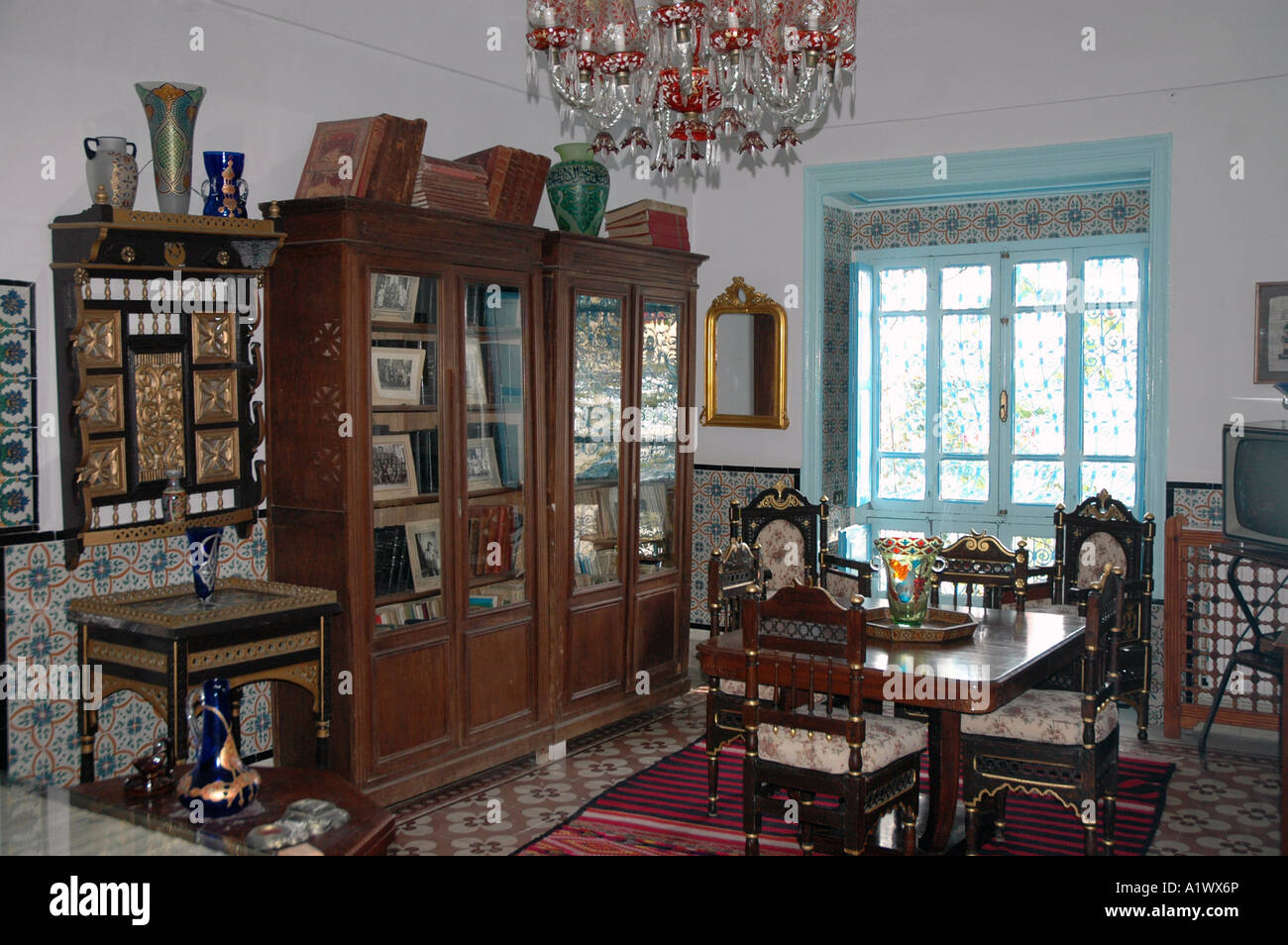 Living room in Dar el Annabi traditional house in Sidi Bou Said city ...