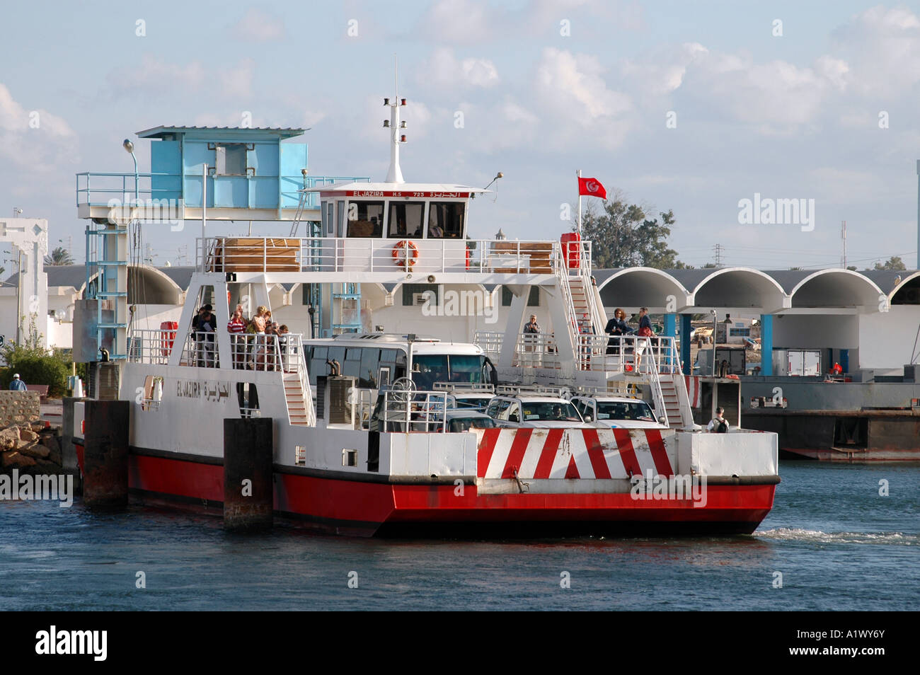 Builnding hi-res stock photography and images - Alamy