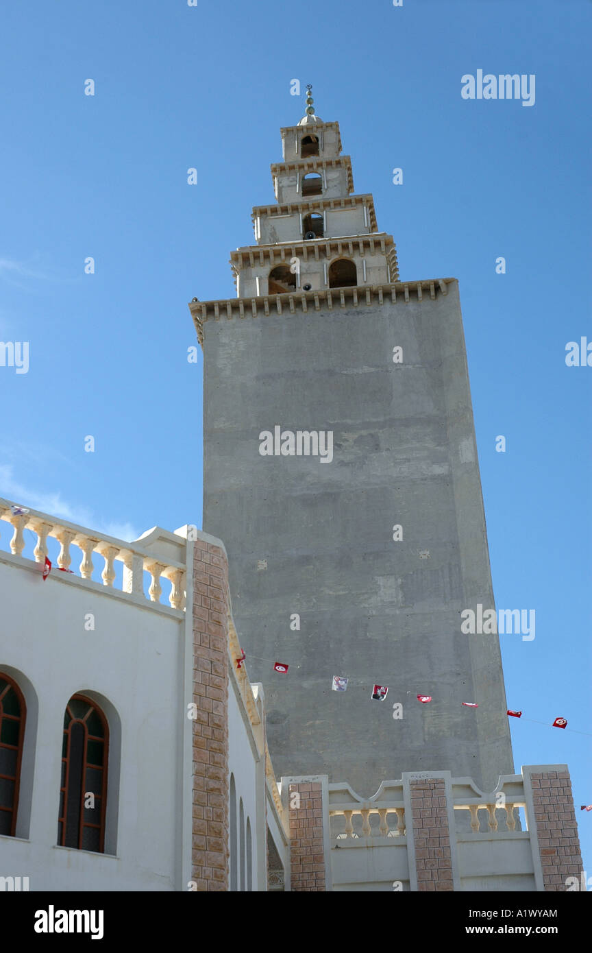 Modern mosque minaret in Gabes city in Tunisia Stock Photo - Alamy