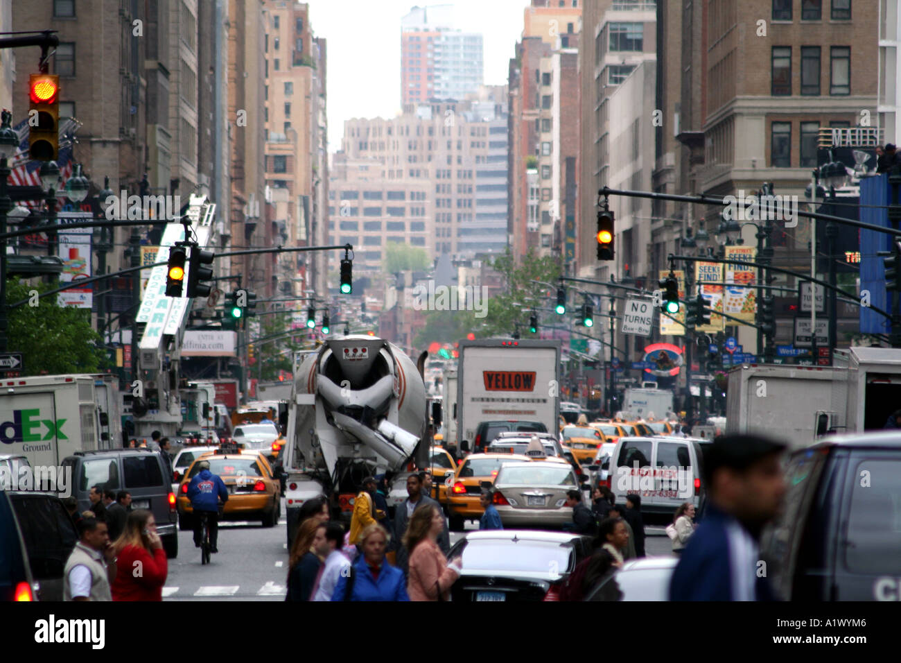 Nyc bus pollution hi-res stock photography and images - Alamy