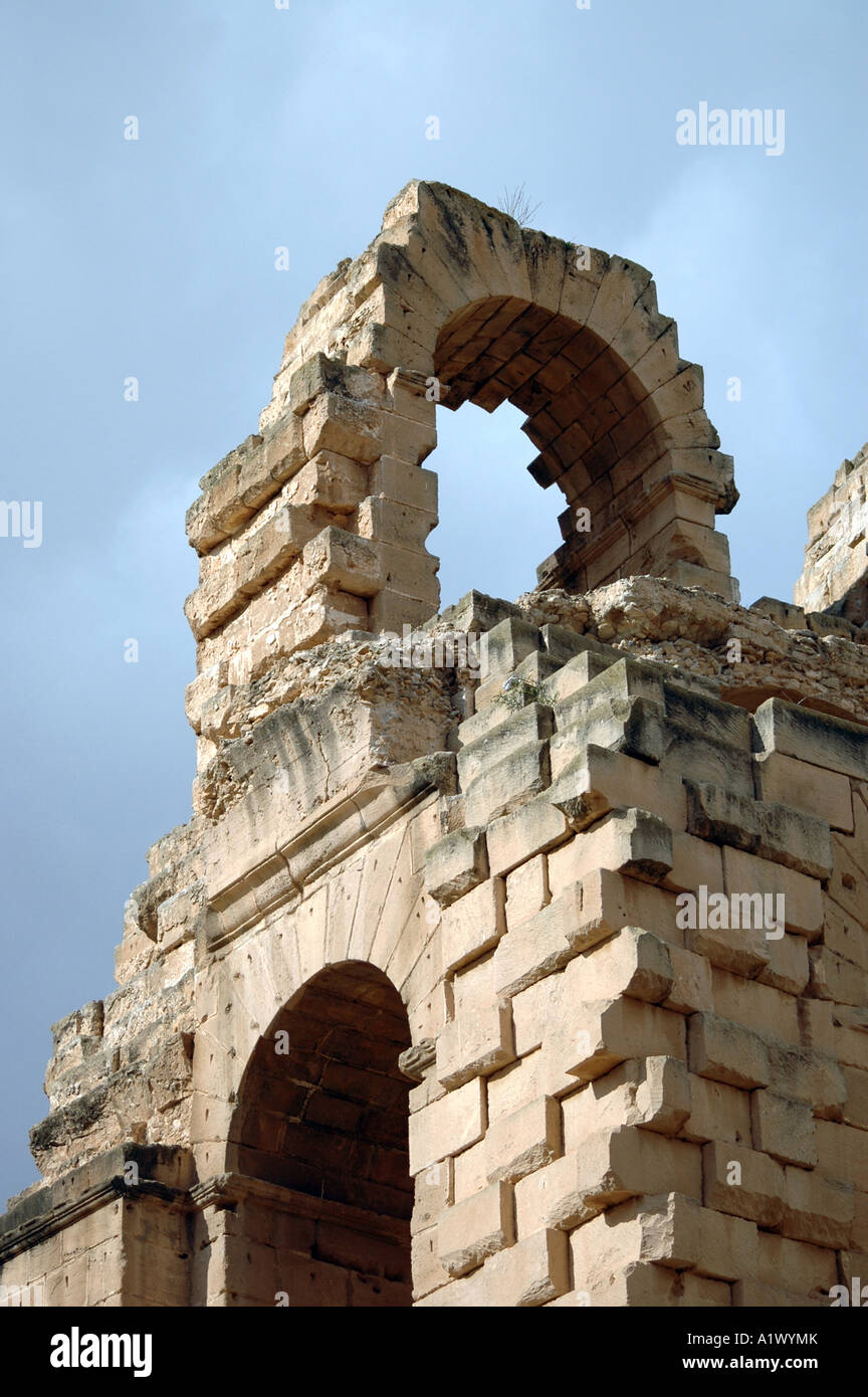 Inside el jem roman amphitheater hi-res stock photography and images ...