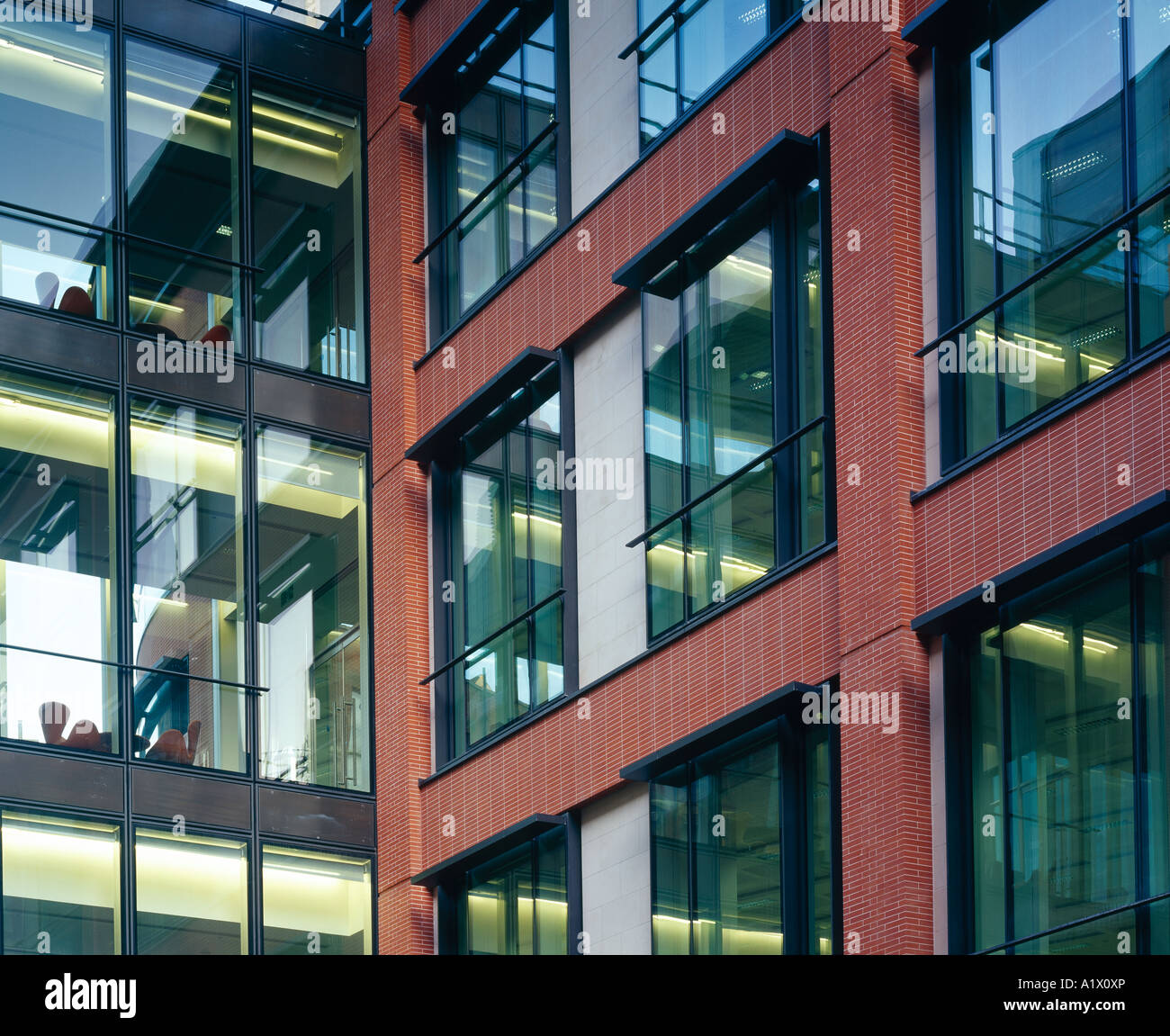 Merrill Lynch, City of London. Architect: Swanke Hayden Connell Stock ...