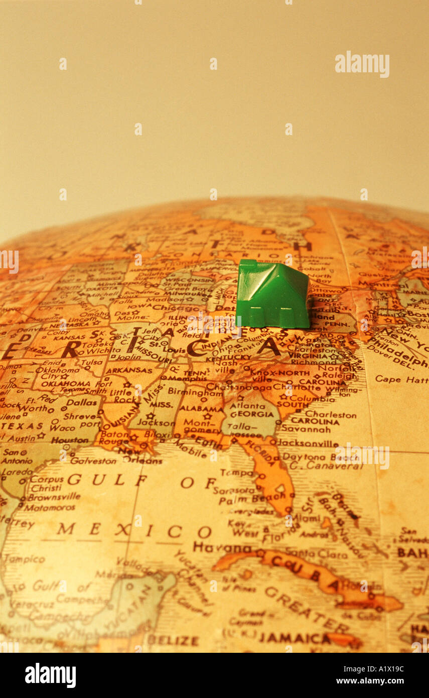 Real life maps hi-res stock photography and images - Alamy