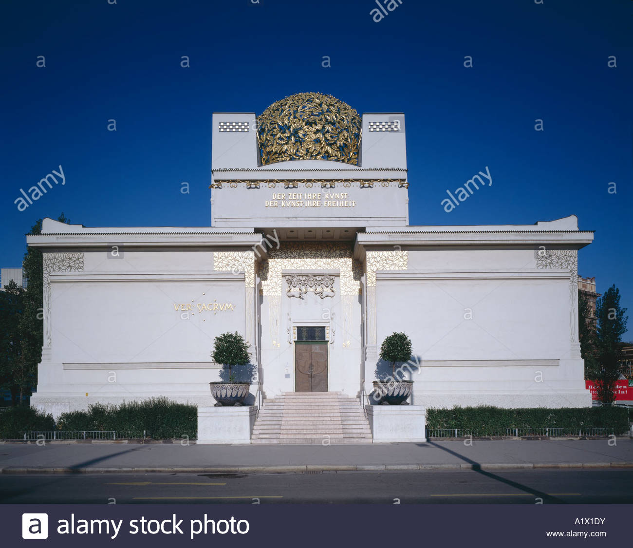 Joseph Maria Olbrich Secession Building Stock Photos & Joseph Maria ...