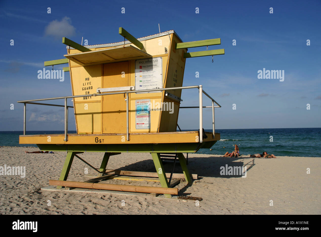 Miami Beach Lifeguard Hut - Rectangular Stock Photo - Alamy