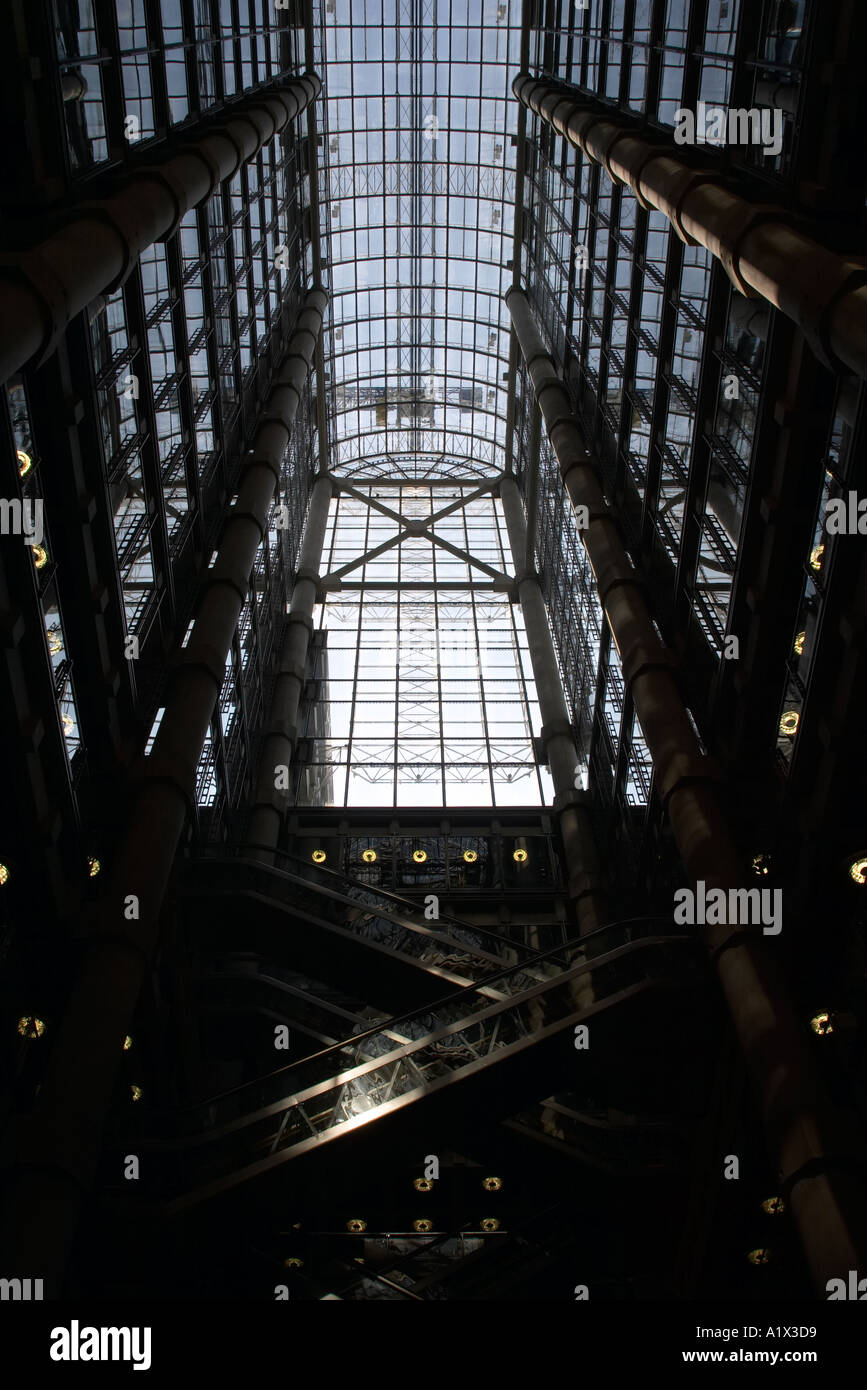England london city interior lloyds hi-res stock photography and images ...