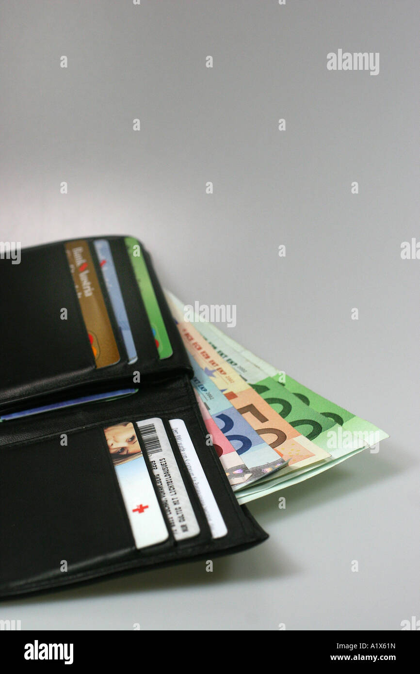 purse and banknotes Stock Photo - Alamy