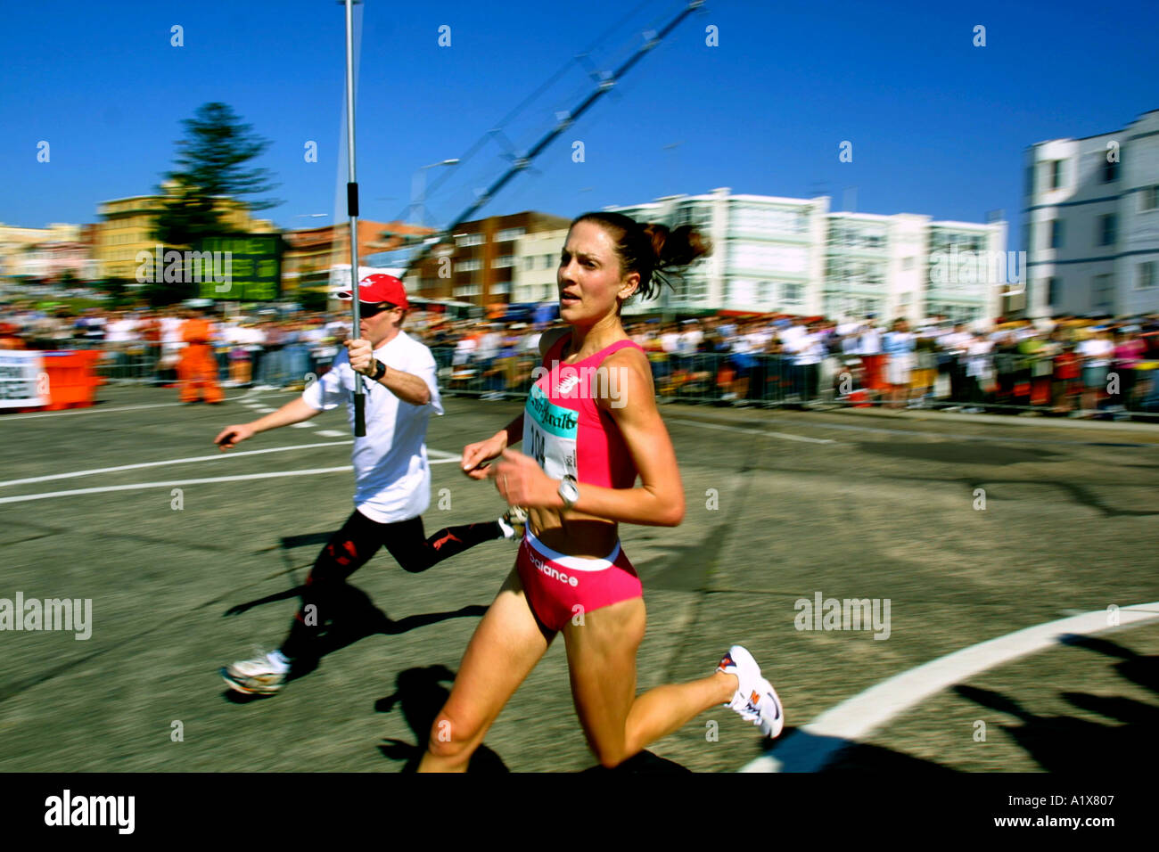 Finish womens running hi-res stock photography and images - Alamy