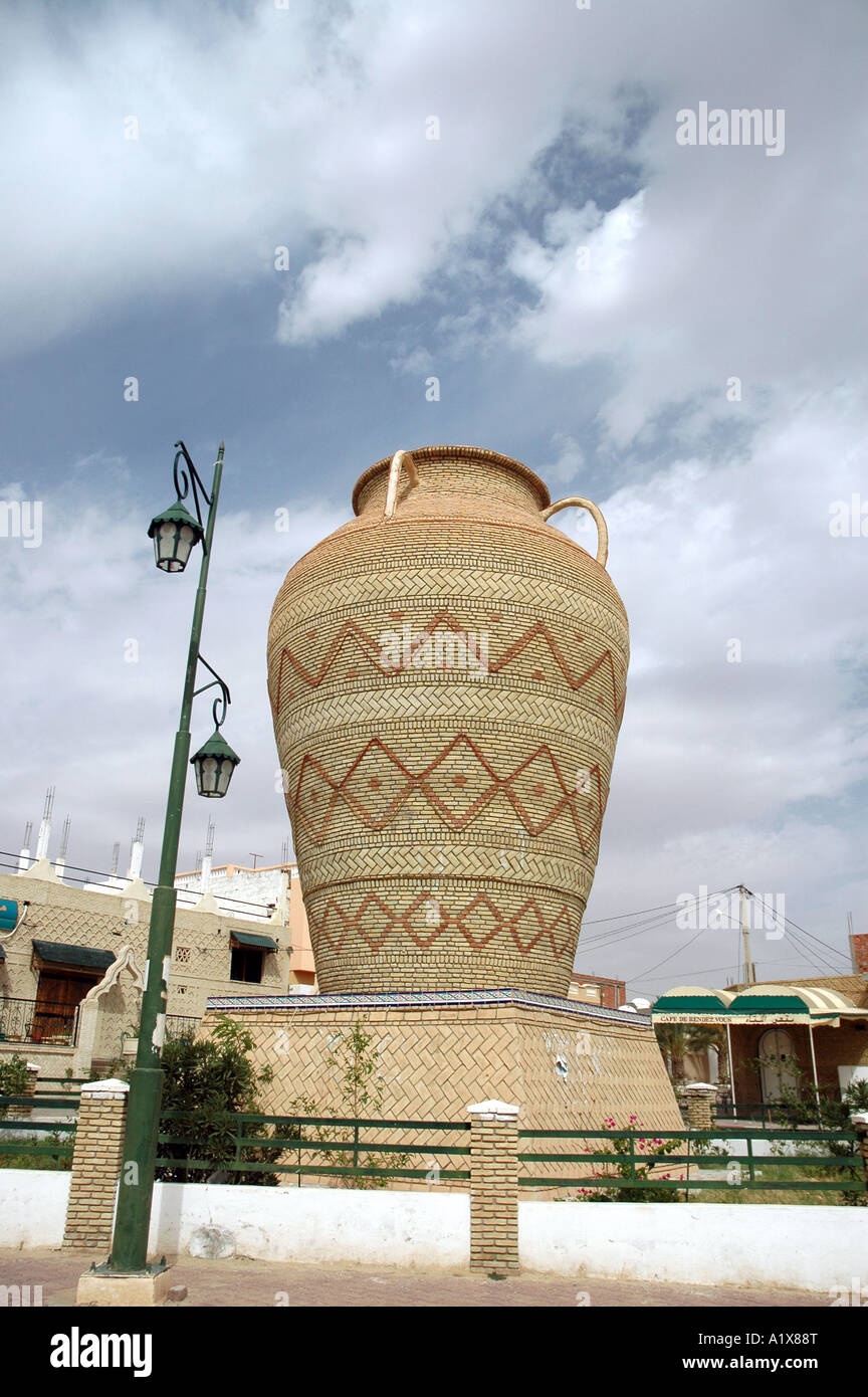 Jug monument in Tozeur city in central Tunisia Stock Photo - Alamy