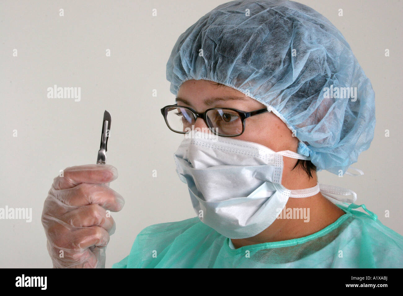 surgeon with a scalpel Stock Photo - Alamy