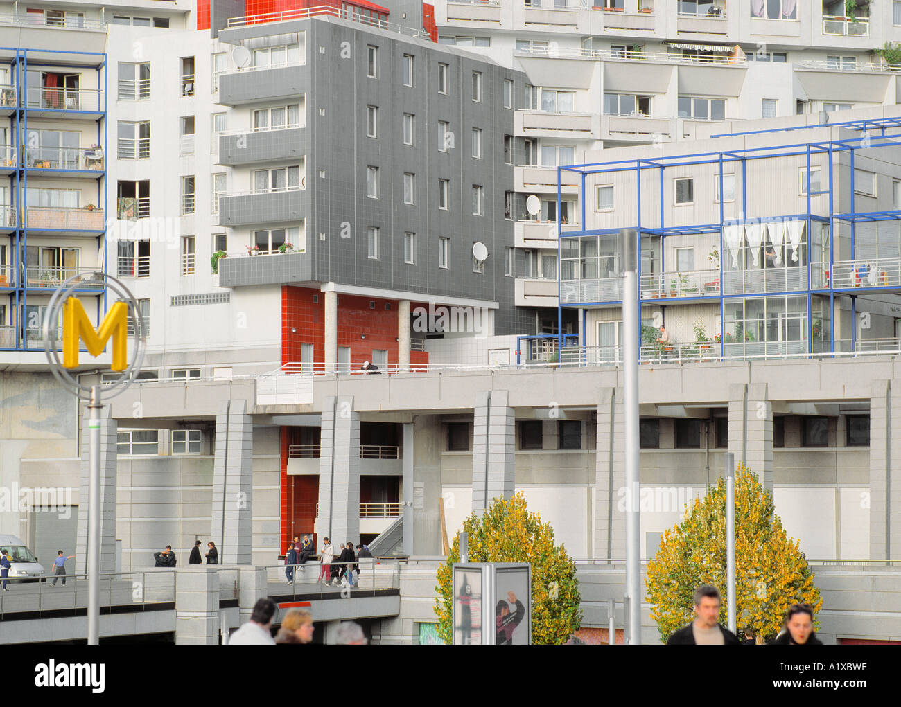 Concrete Utopia, Villette, Paris (medium film-grain Stock Photo - Alamy