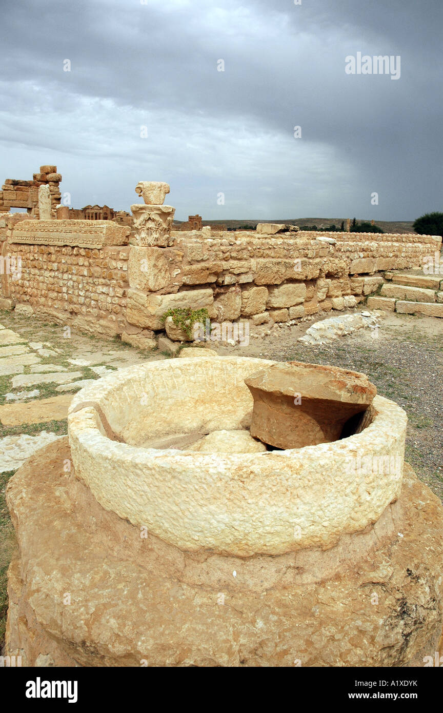 Roman olive press hi-res stock photography and images - Alamy