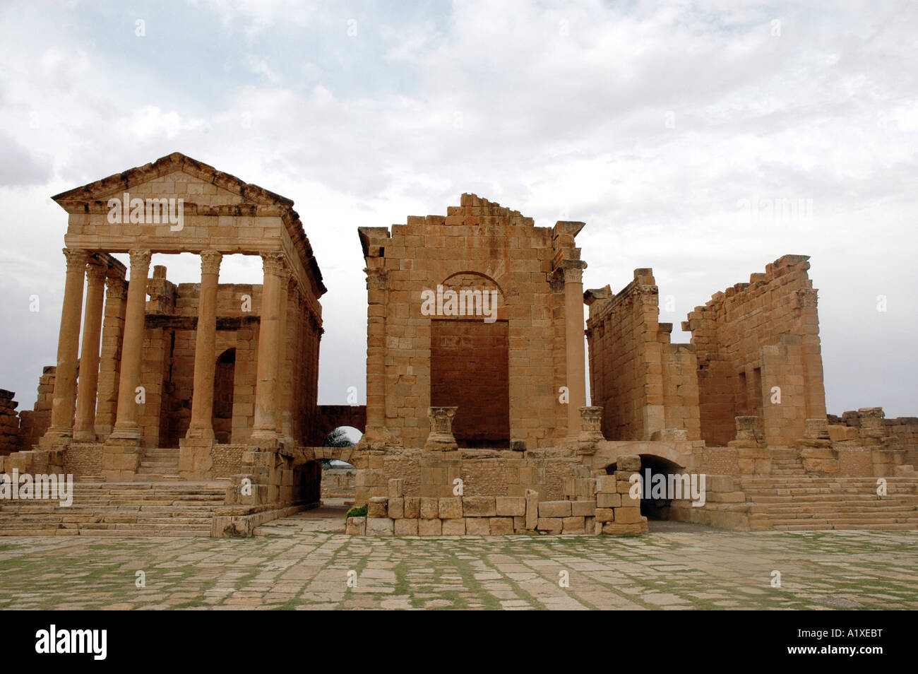 Jupiter temple sbeitla tunisia hi-res stock photography and images - Alamy
