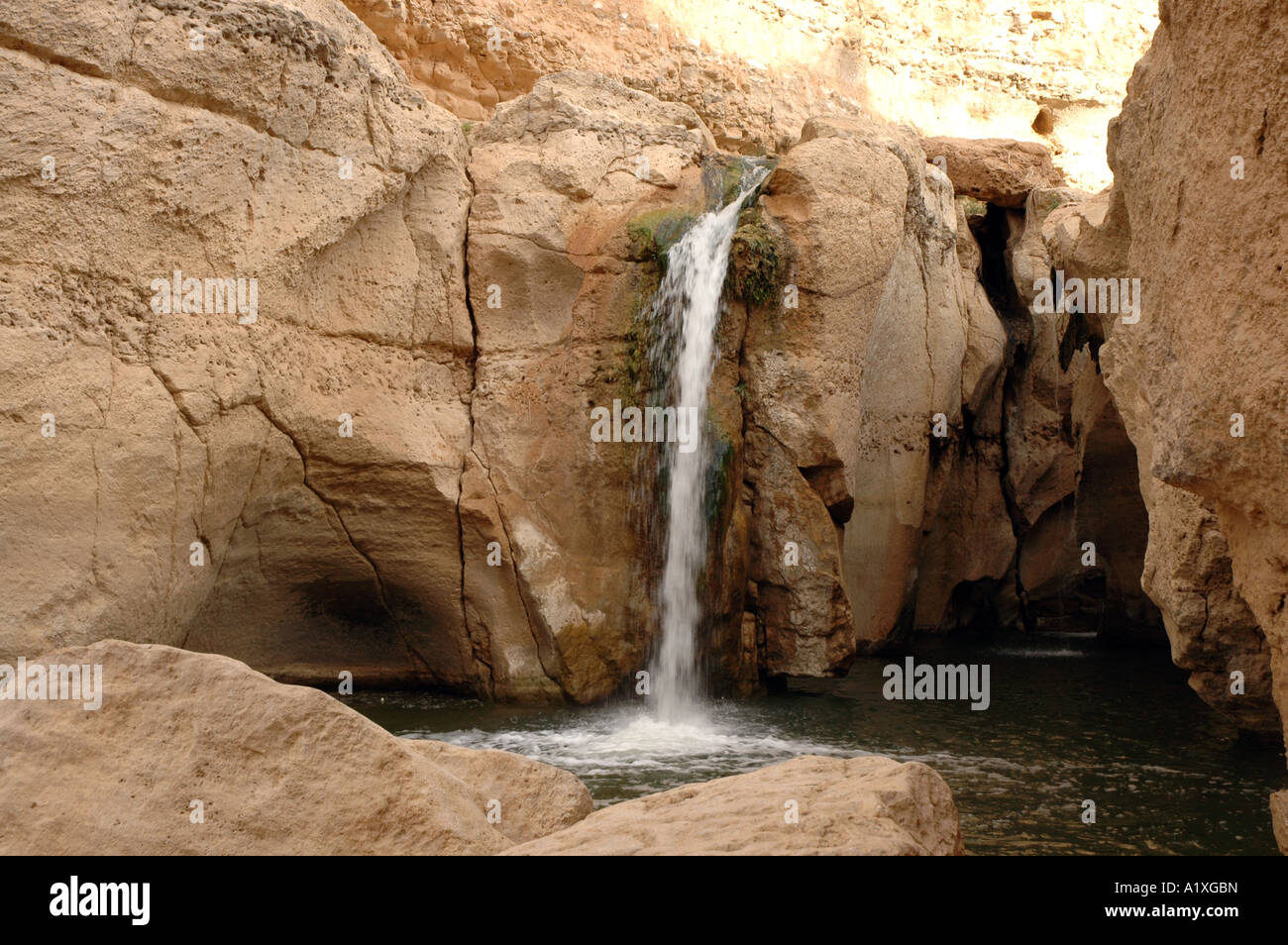 Lake with waterfall at tamerza hi-res stock photography and images - Alamy