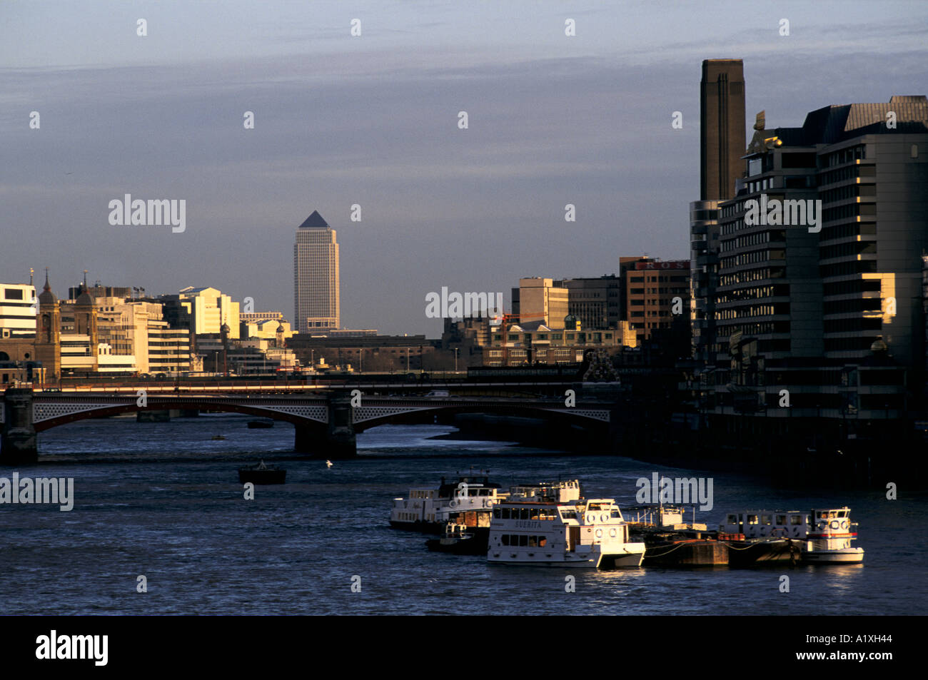 London 1993 hi-res stock photography and images - Alamy