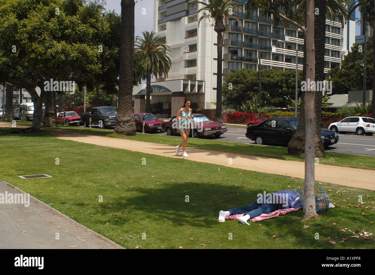 Los angeles santa monica homeless hi-res stock photography and images ...