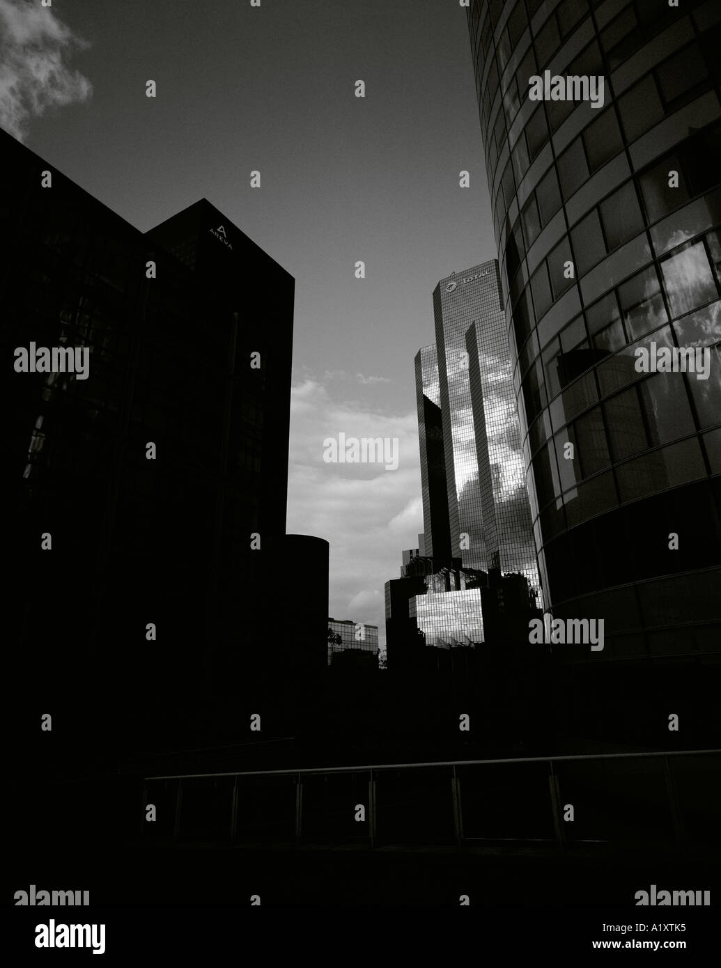 Building dominance hi-res stock photography and images - Alamy