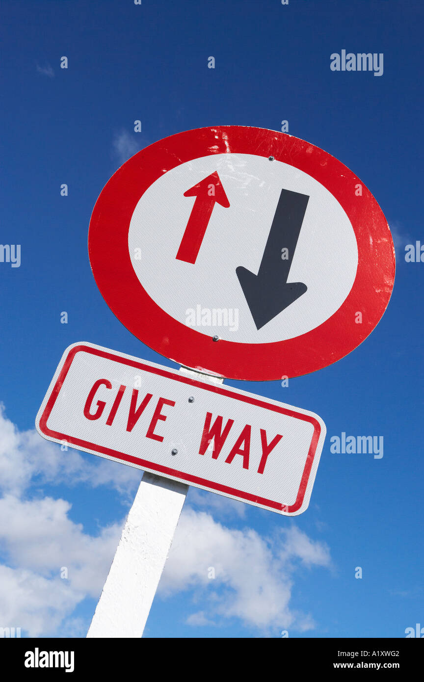 Give way sign new zealand hi-res stock photography and images - Alamy