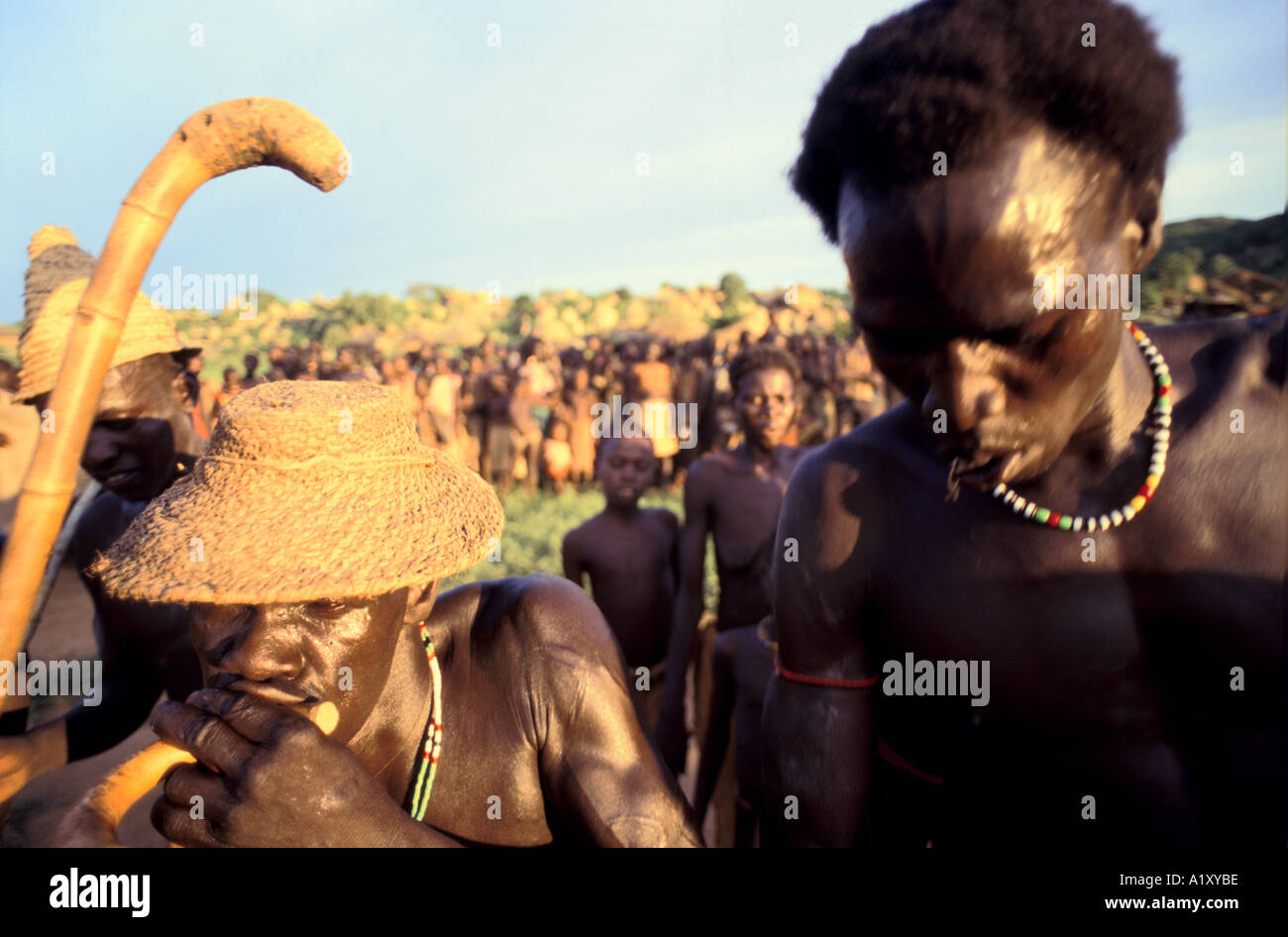 NUBA TRIBE SPORTING CROWD THAT WERE ONCE A PART OF LIFE FOR THIS ...