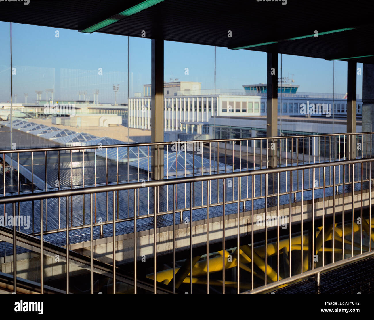 Orly gate hi-res stock photography and images - Alamy
