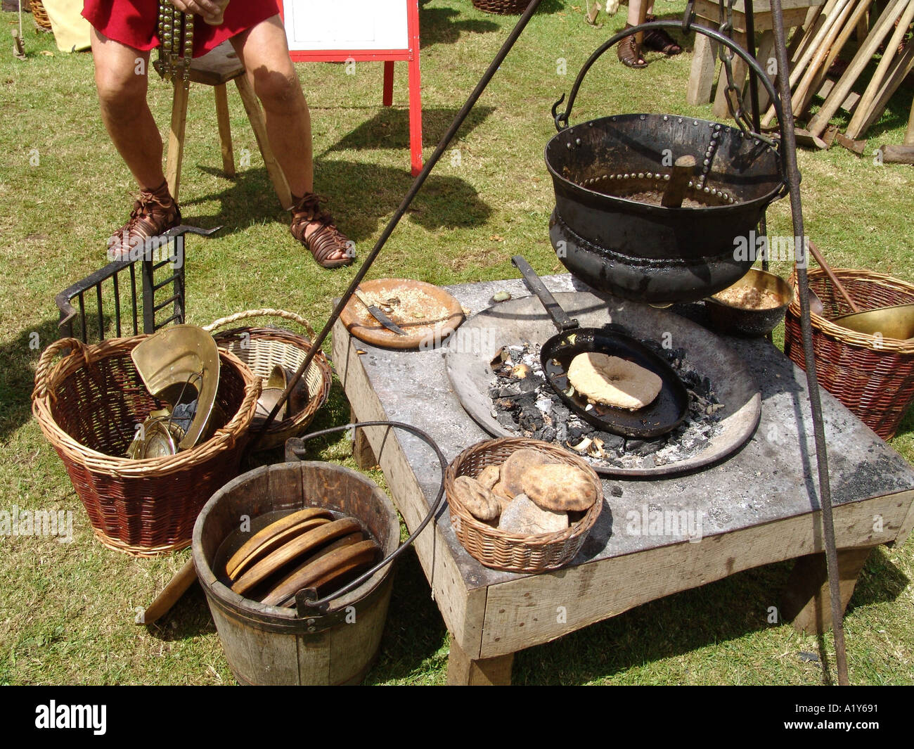 Roman cooking equipment hi-res stock photography and images - Alamy