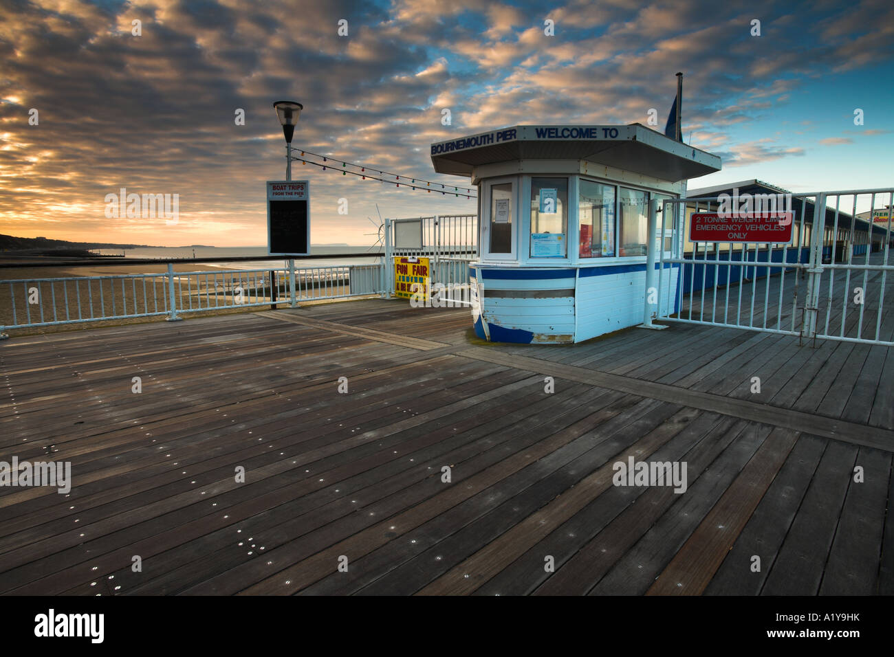 Entrance to Bournemouth Pier, Bournemouth, Dorset, England Stock Photo ...