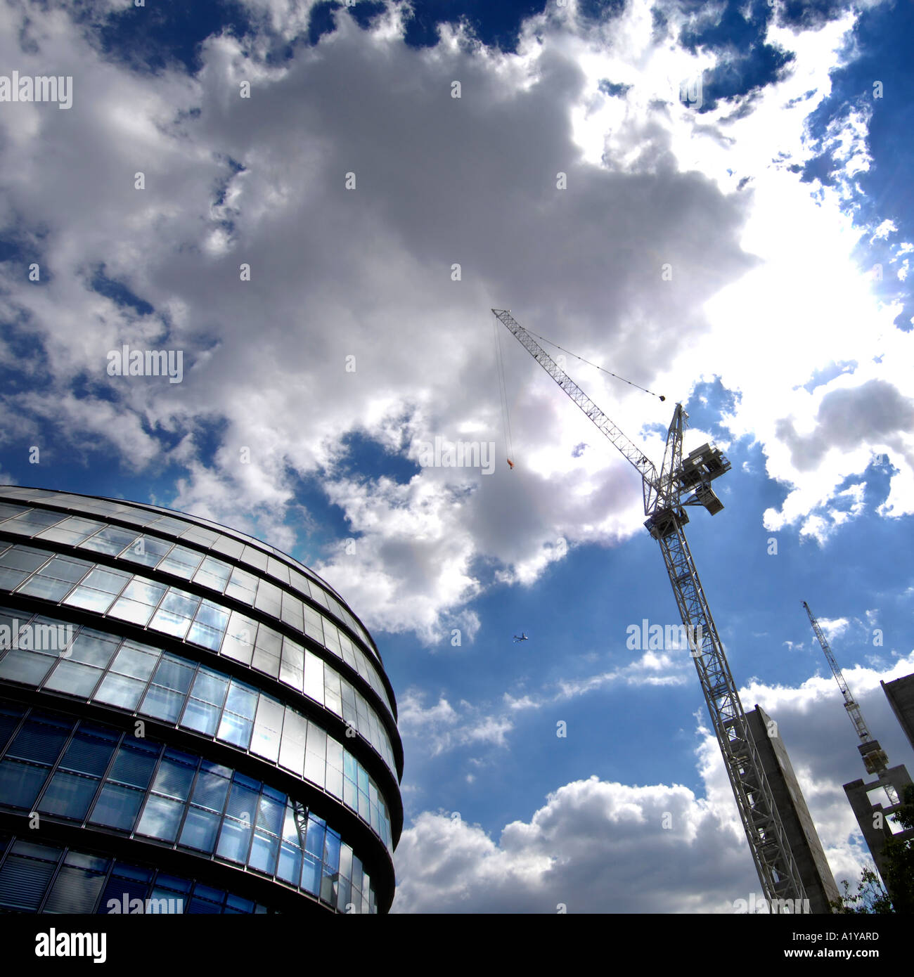 Greater London Authority City Hall building and crane, London, in 2005 ...