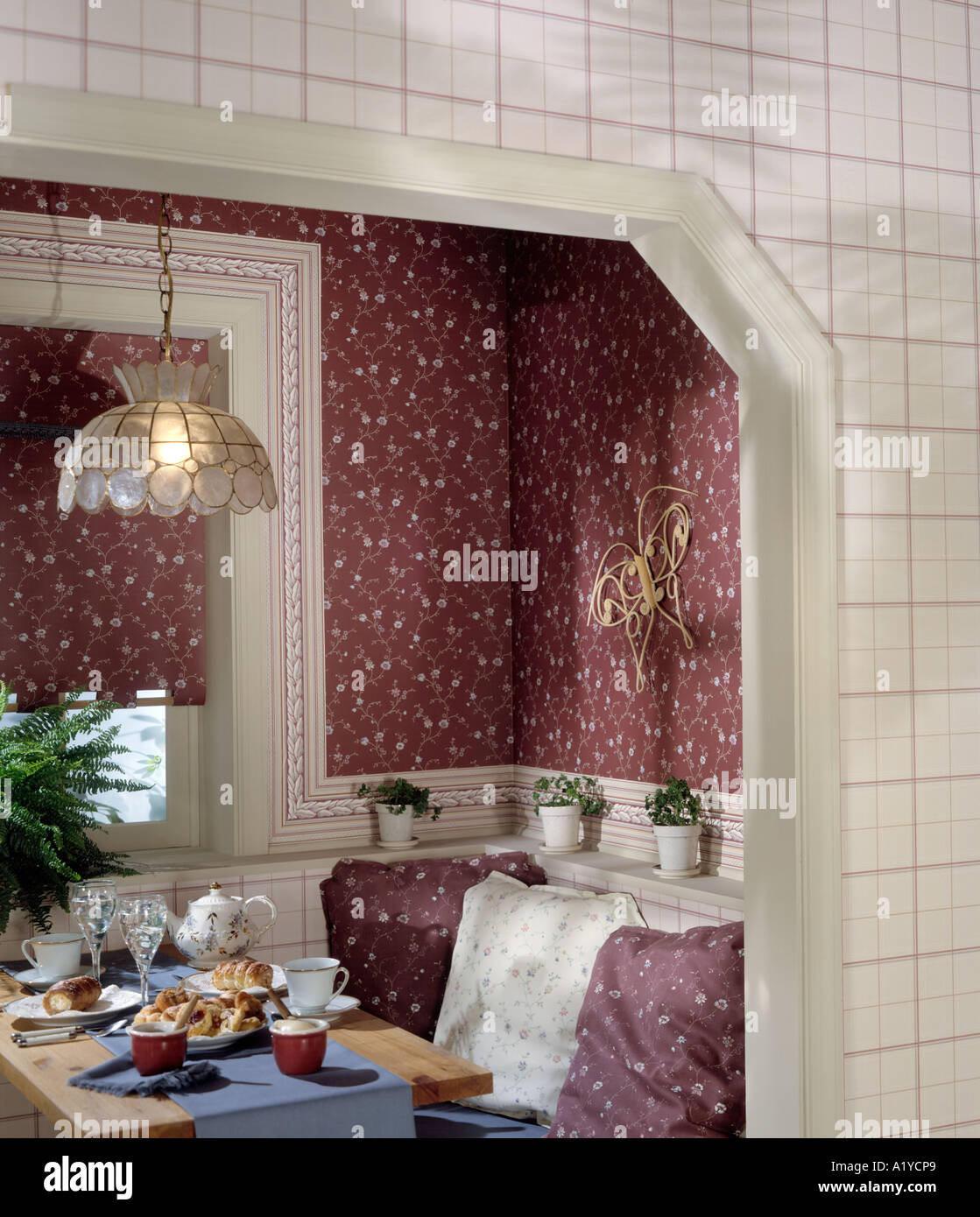 Dining alcove hi-res stock photography and images - Alamy