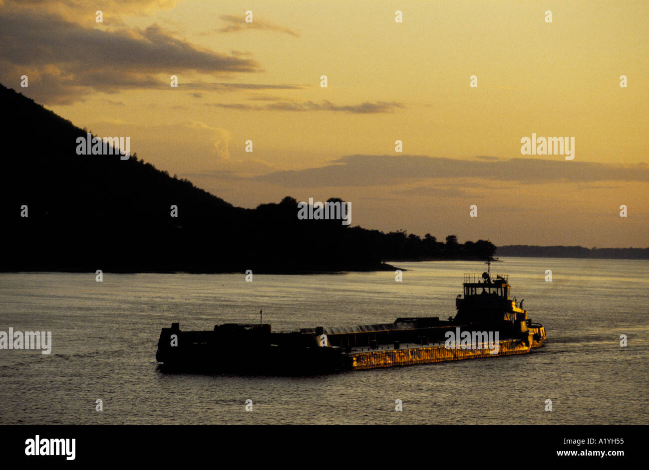 Russia soviet union volga river hi-res stock photography and images - Alamy