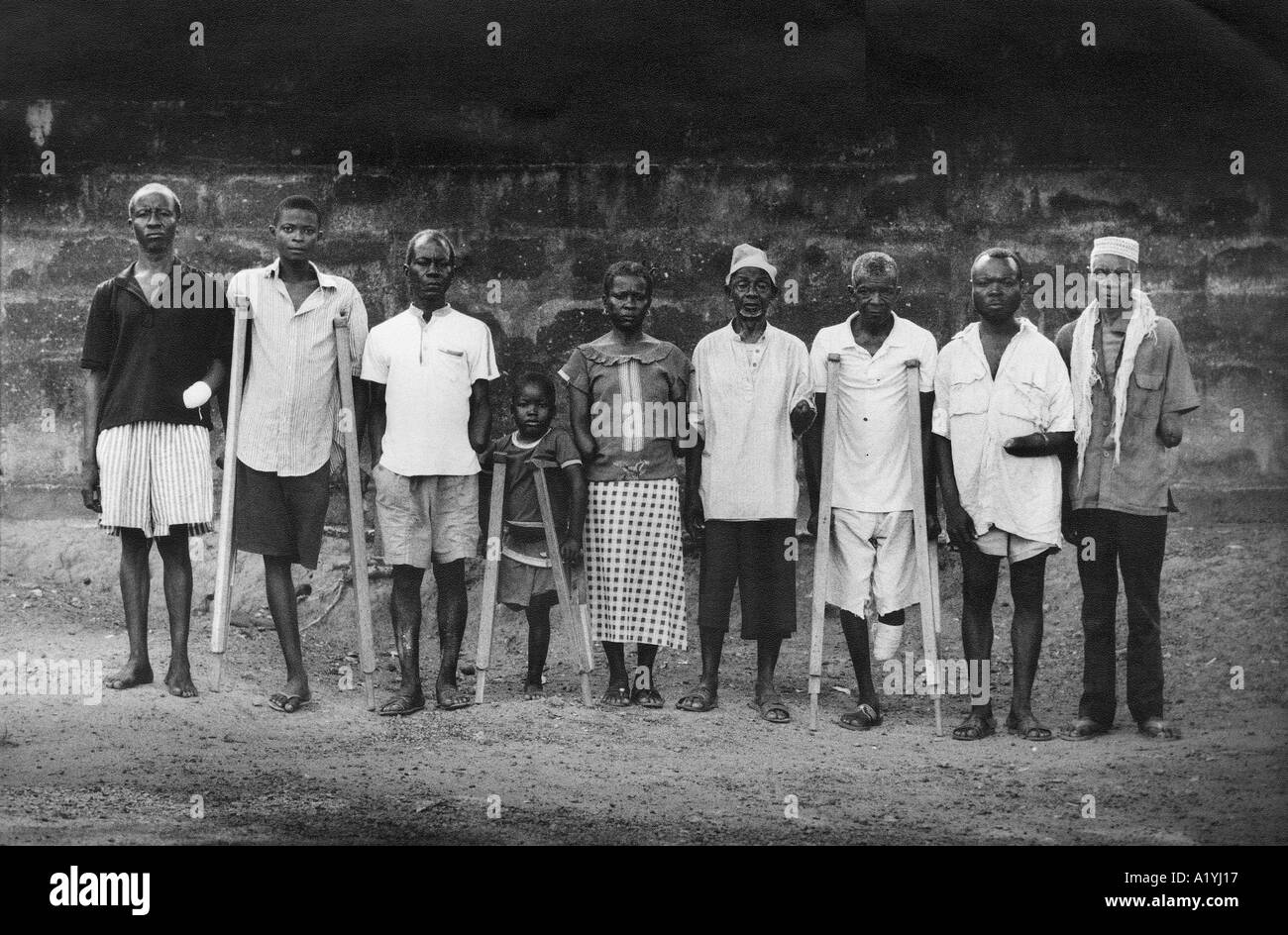 War amputees hi-res stock photography and images - Alamy